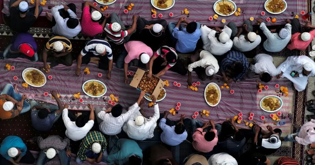 Ramadan in UAE 2026 Guide: Rules, Timings & What to Expect